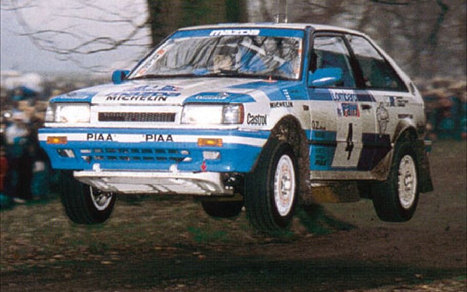 Conoce el Mazda 323 4WD, el ancestro del nuevo Mazda3 Turbo