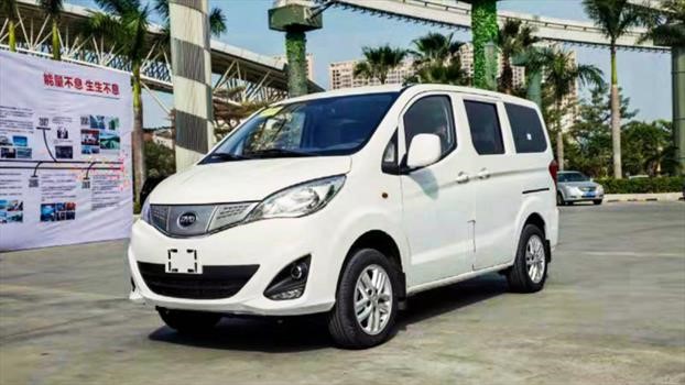 BYD inicia su ofensiva eléctrica en Chile