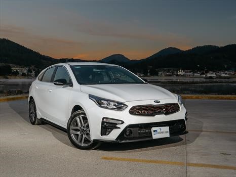KIA Forte Hatchback 2019 a prueba, divertido y muy atractivo, pero no ...