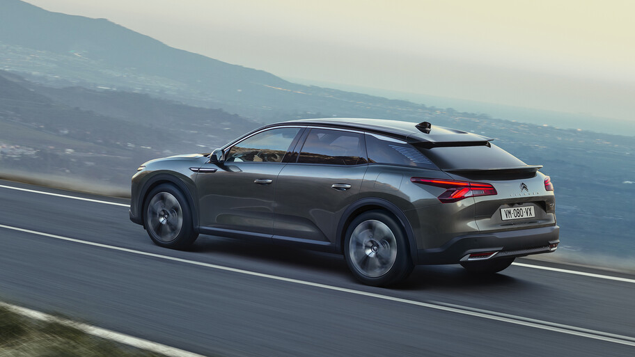 Citroën C5 X: cruce entre sedán, station wagon y SUV