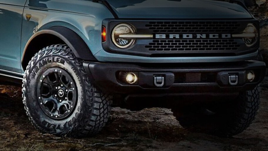 Ironías de la vida, el Ford Bronco utiliza neumáticos Wrangler Ironías de la vida, el Ford Bronco utiliza neumáticos Wrangler