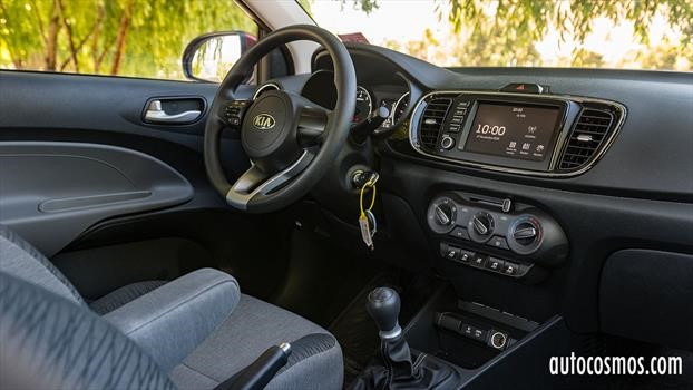 Probando el Kia Soluto 2020