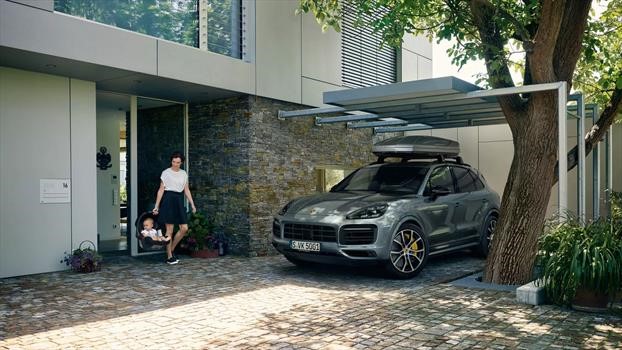 Porsche Design desarrolla elegantes cajas portaequipaje para techo